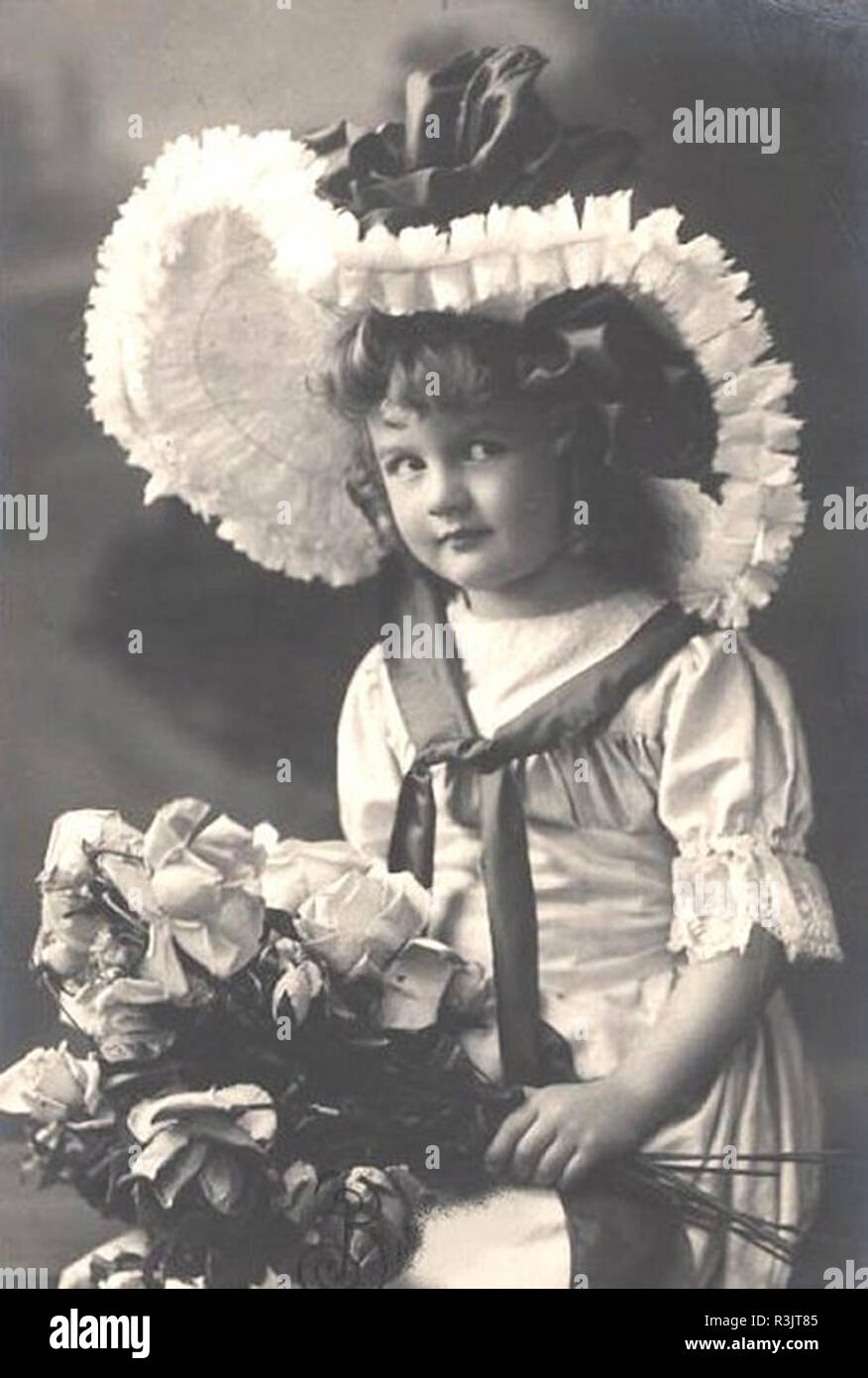 vintage image of a victorian child Stock Photo - Alamy