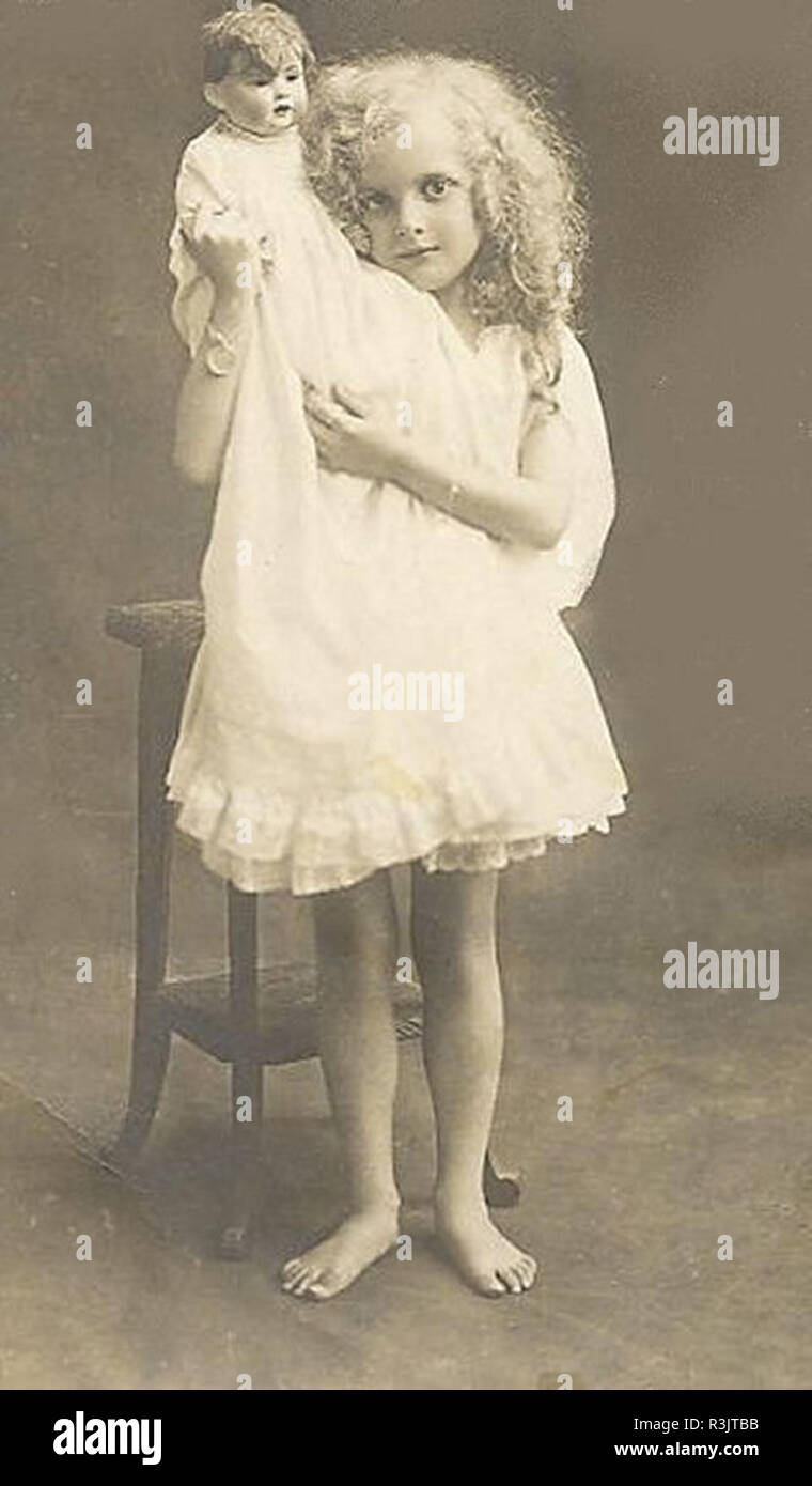 vintage image of a victorian child Stock Photo - Alamy
