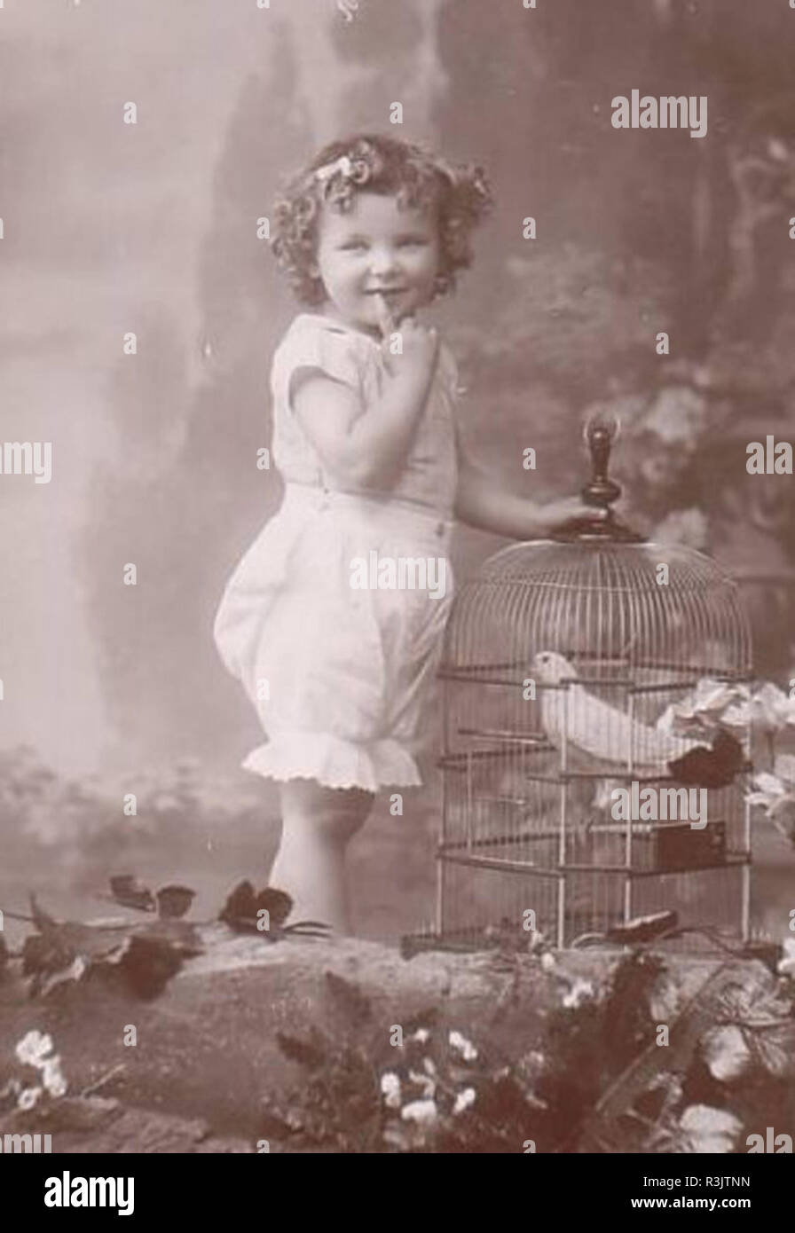 vintage victorian child classic image Stock Photo - Alamy