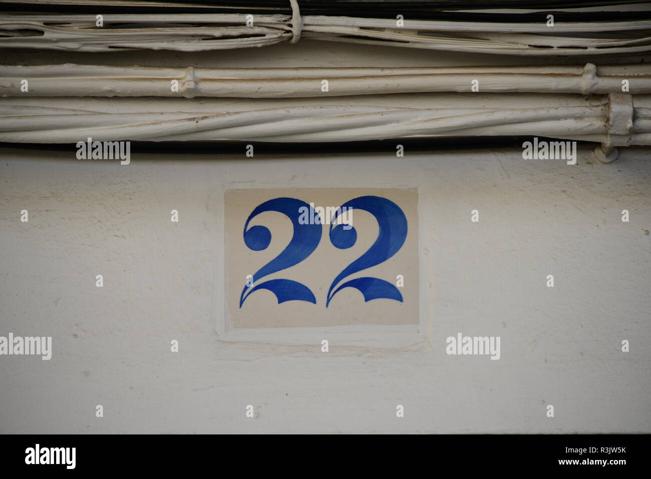 Hausnummer 22 hi-res stock photography and images - Alamy