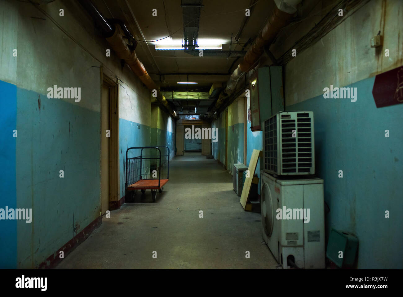 Creepy hospital corridor hi-res stock photography and images - Alamy