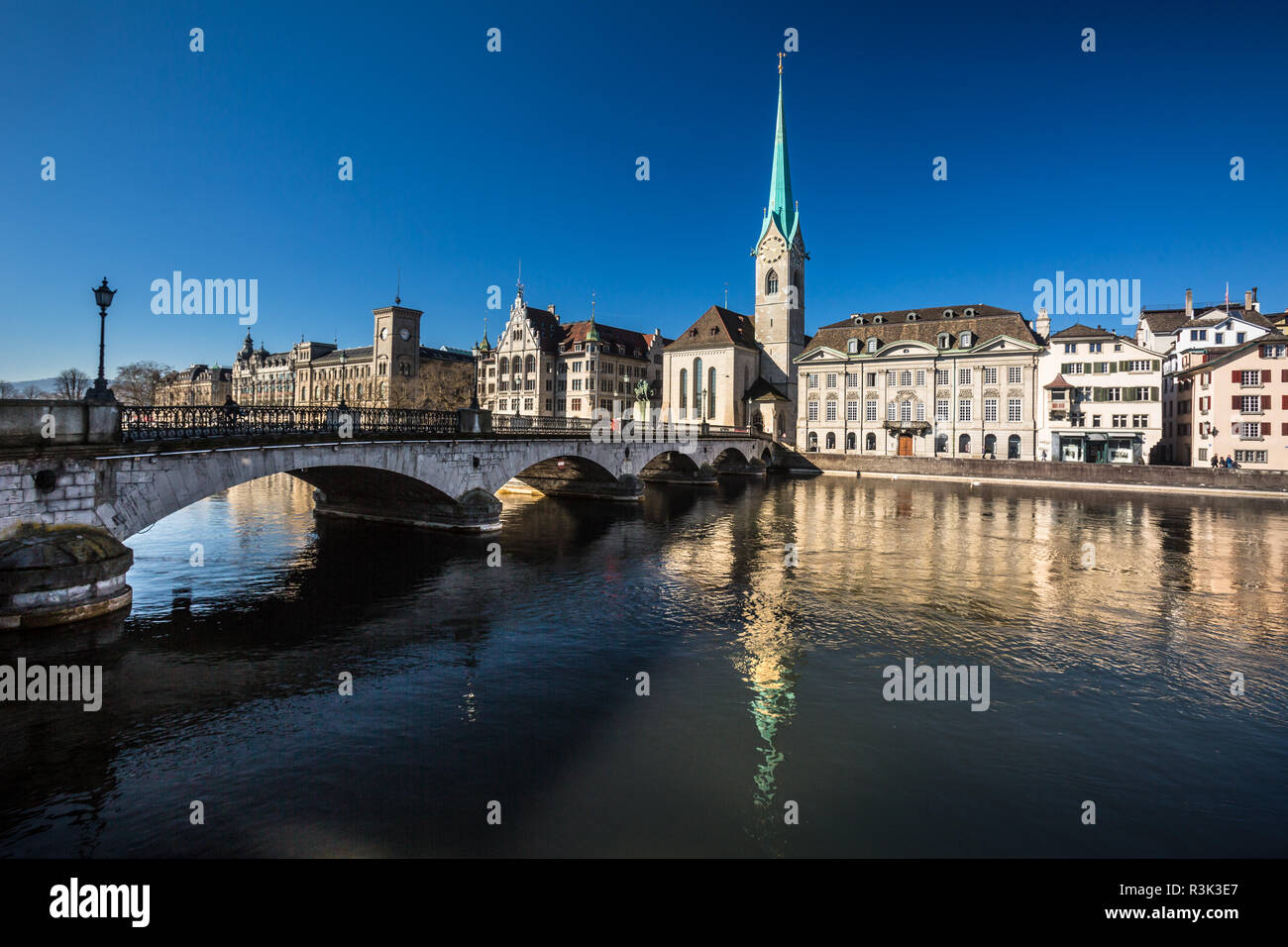 Pointed rowing boats hi-res stock photography and images - Alamy