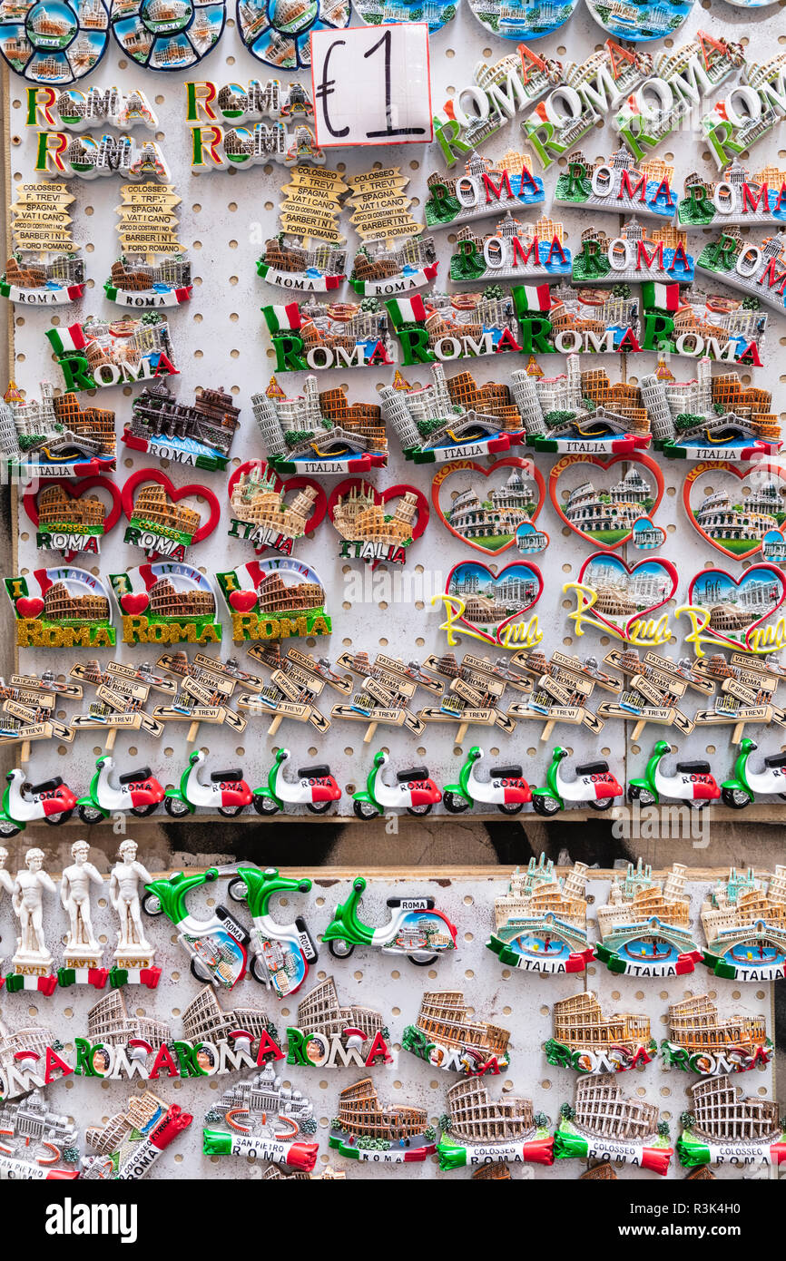 Fridge magnets hi-res stock photography and images - Alamy