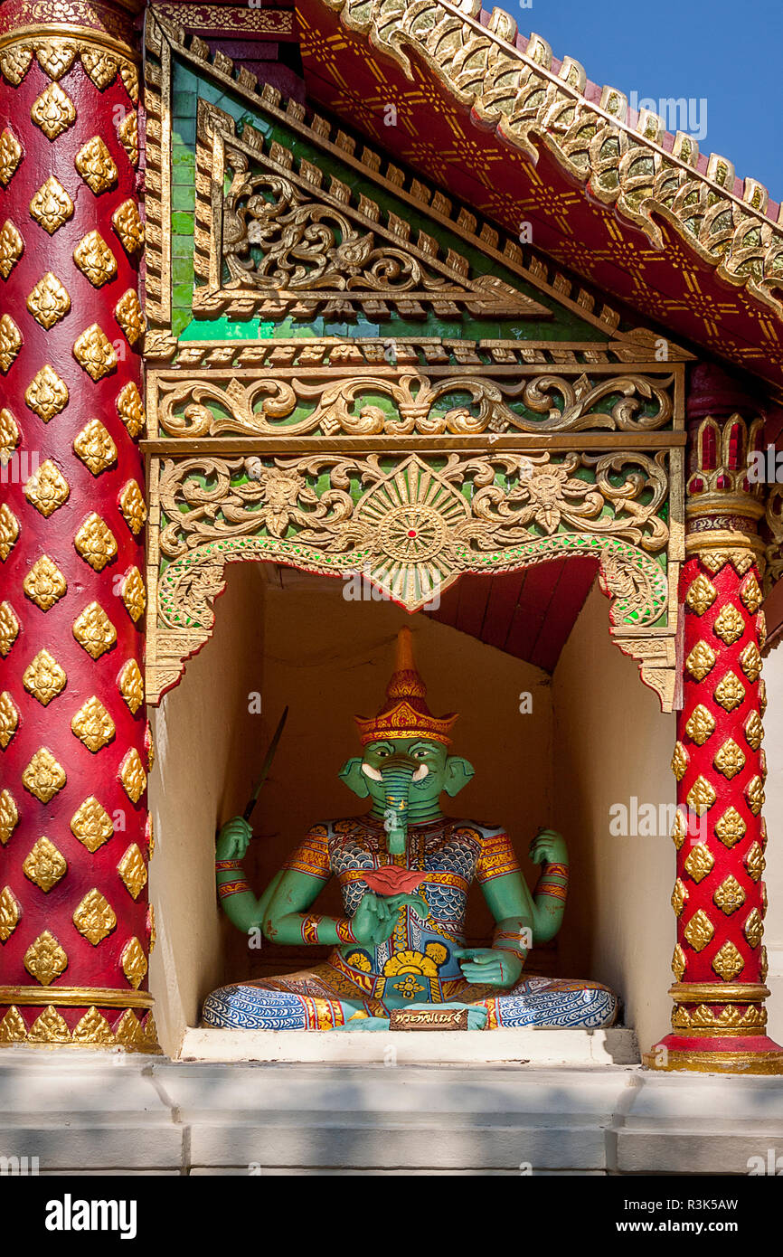 Religious idol hi-res stock photography and images - Alamy
