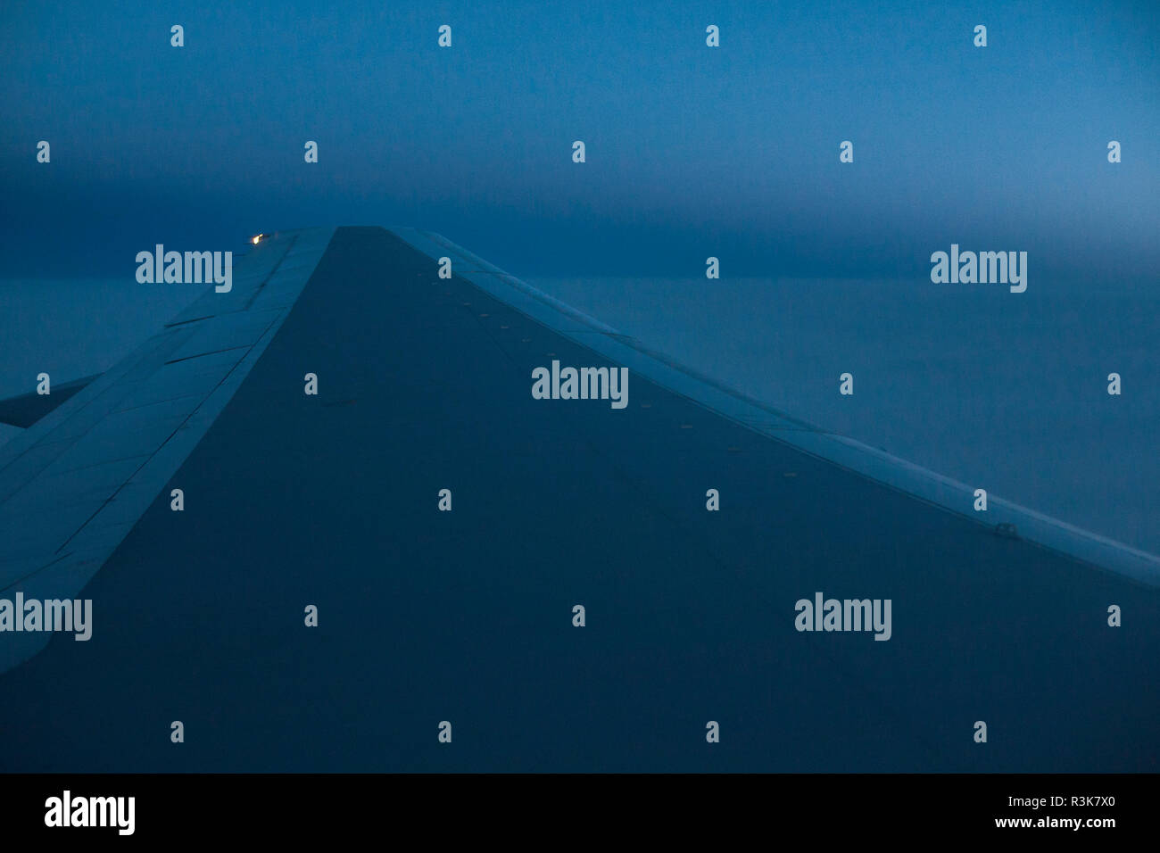 Plain interior hi-res stock photography and images - Alamy