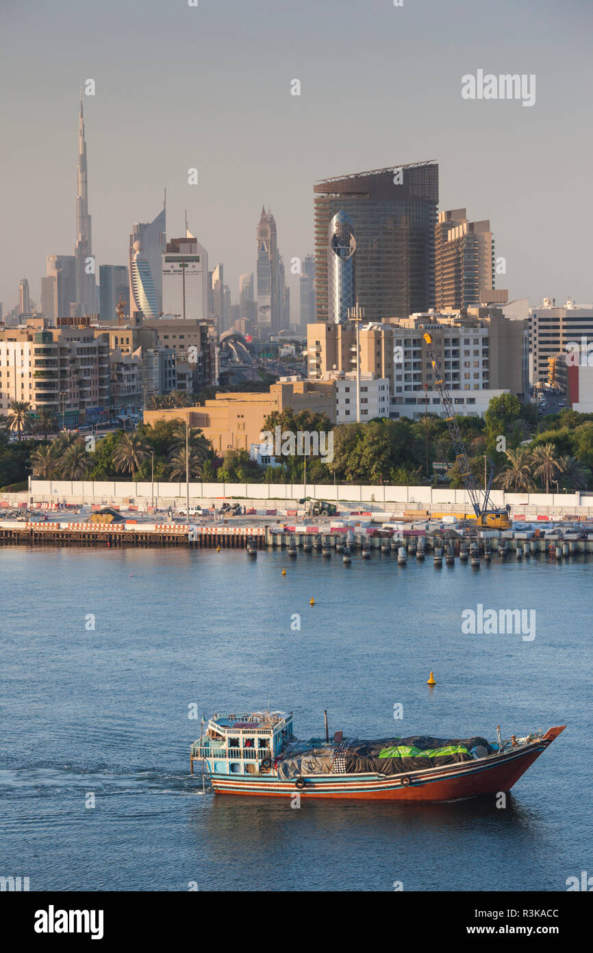 UAE, Dubai, Deira. Dhow ships on Dubai Creek Stock Photo - Alamy