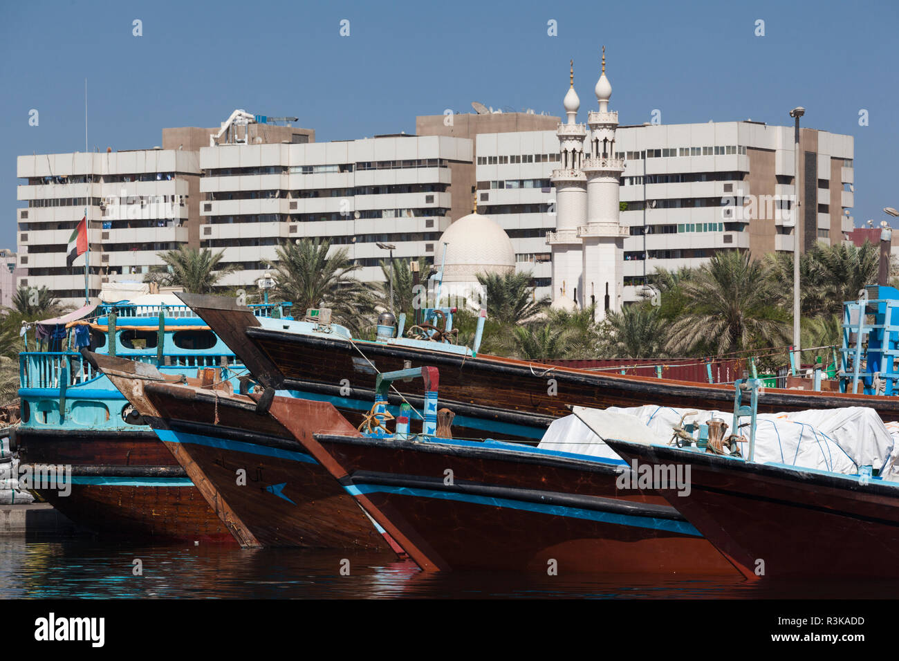 UAE, Dubai, Deira. Dhow ships on Dubai Creek Stock Photo - Alamy