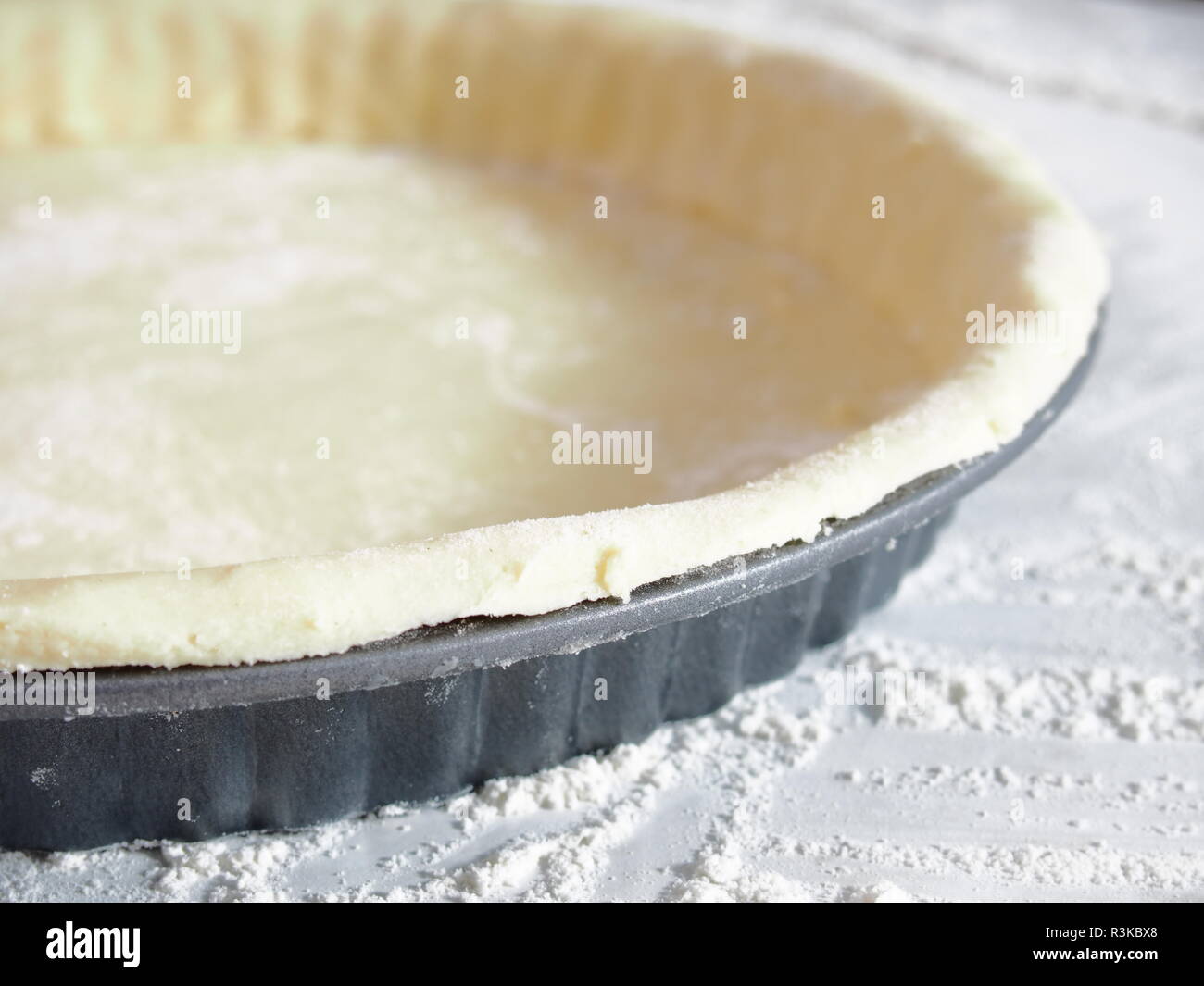 Fluted case hi-res stock photography and images - Alamy