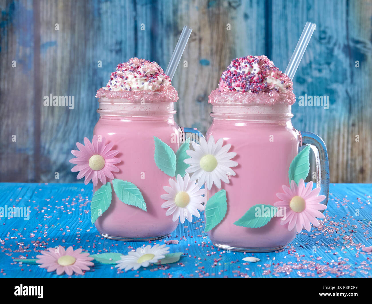 Milk shake sprinkles hi-res stock photography and images - Alamy
