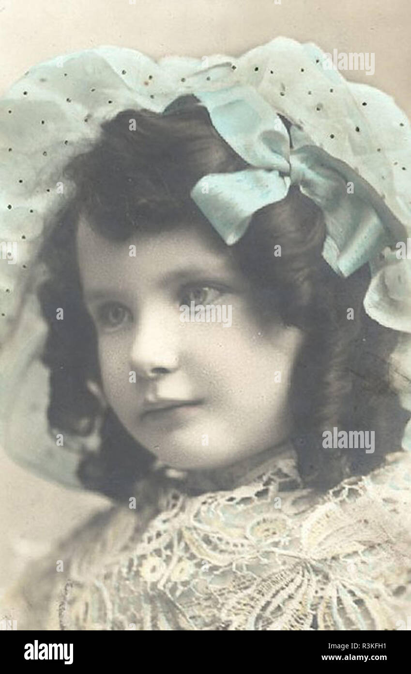 vintage victorian child classic image Stock Photo - Alamy