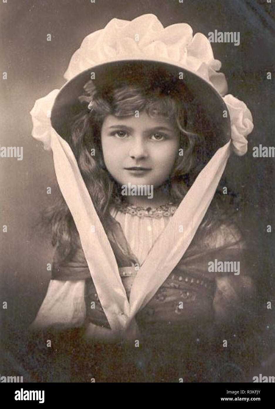 vintage victorian child classic image Stock Photo - Alamy