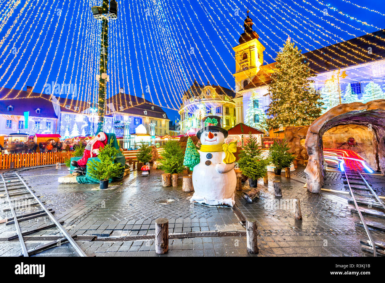 Sibiu, Romania - Christmas Market, largest in Romania, Transylvania ...