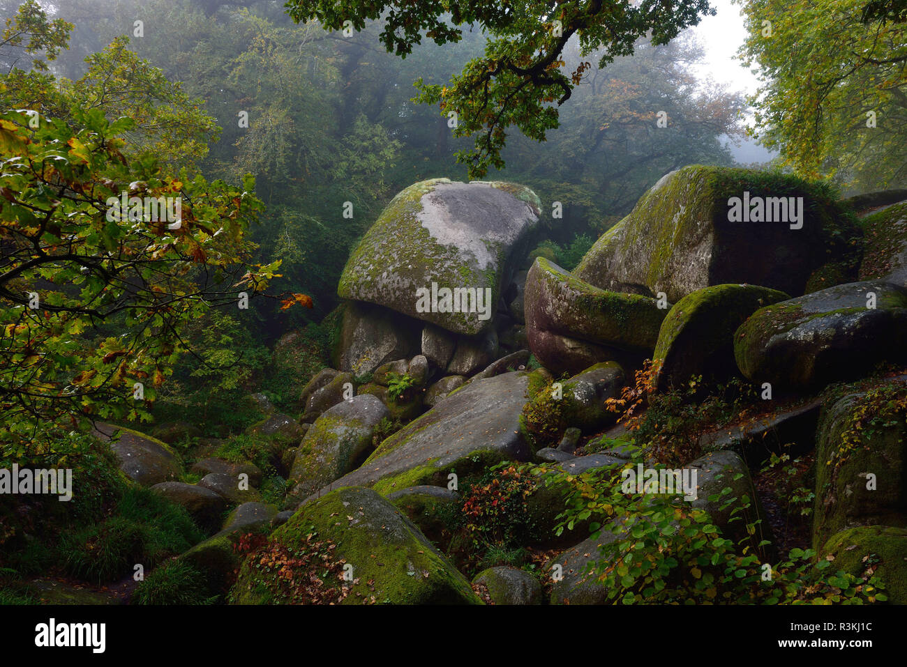 Monts Darree High Resolution Stock Photography and Images - Alamy