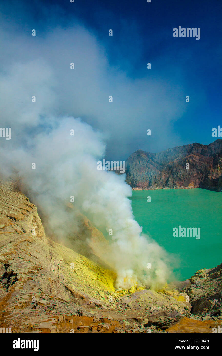 Sulfur dioxide hi-res stock photography and images - Alamy