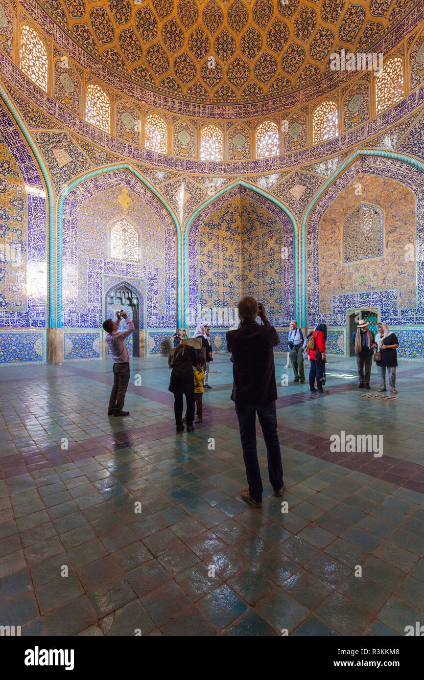 Mosque Of Sheikh Lotfollah High Resolution Stock Photography and Images ...