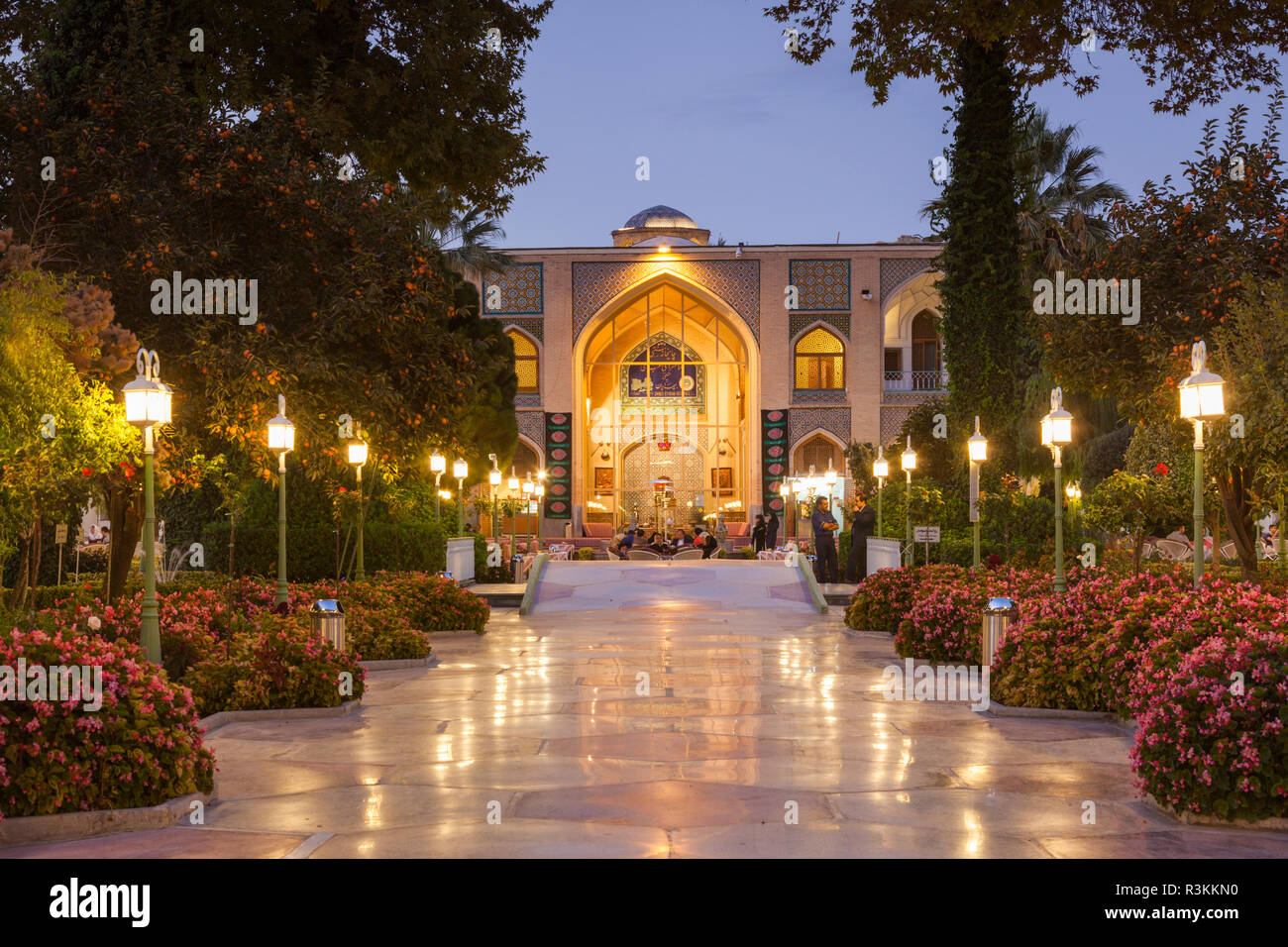 Central Iran, Esfahan, Abbasi Hotel, Courtyard, Dusk Stock Photo - Alamy
