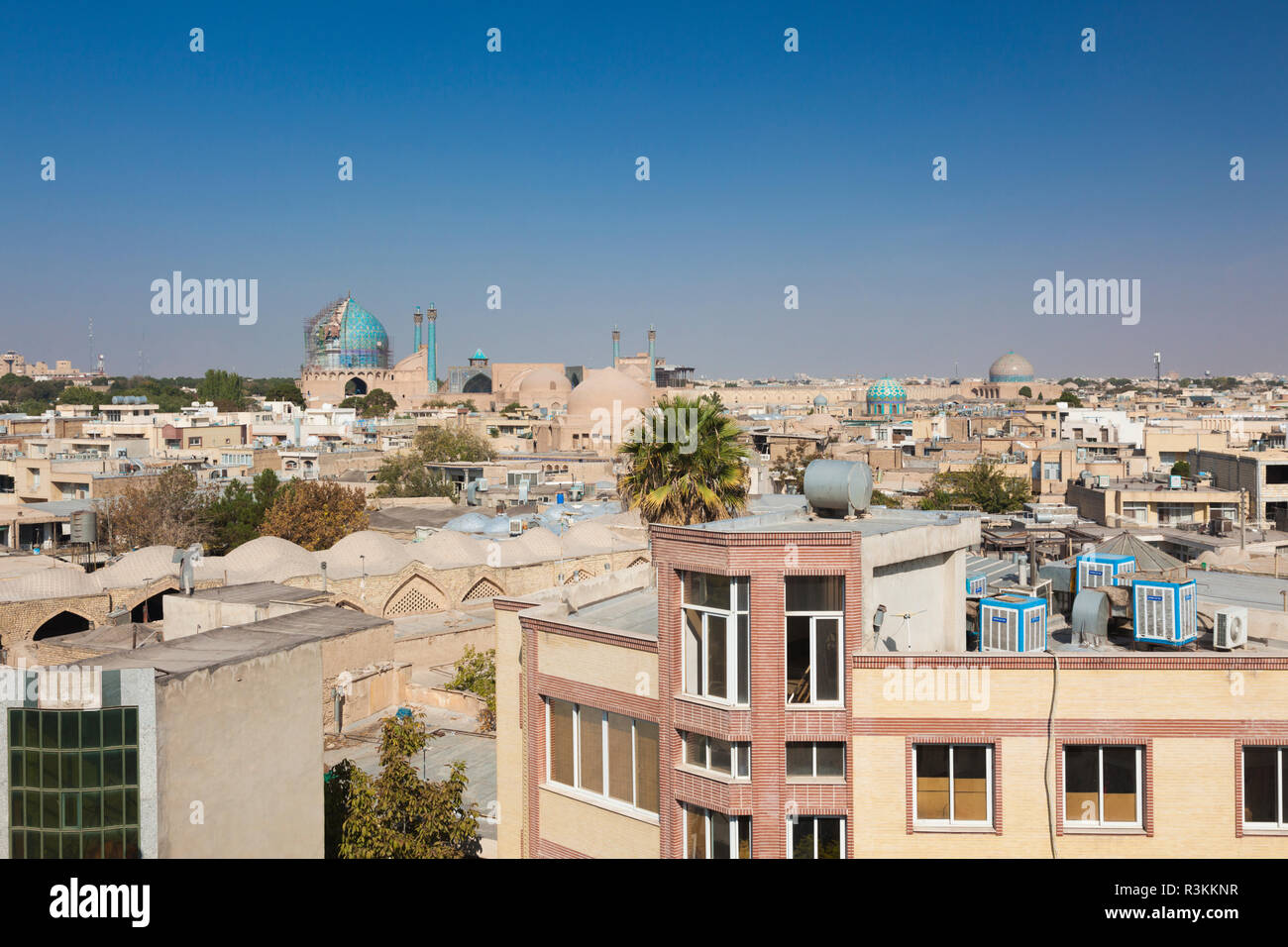 City skyline isfahan iran hi-res stock photography and images - Alamy