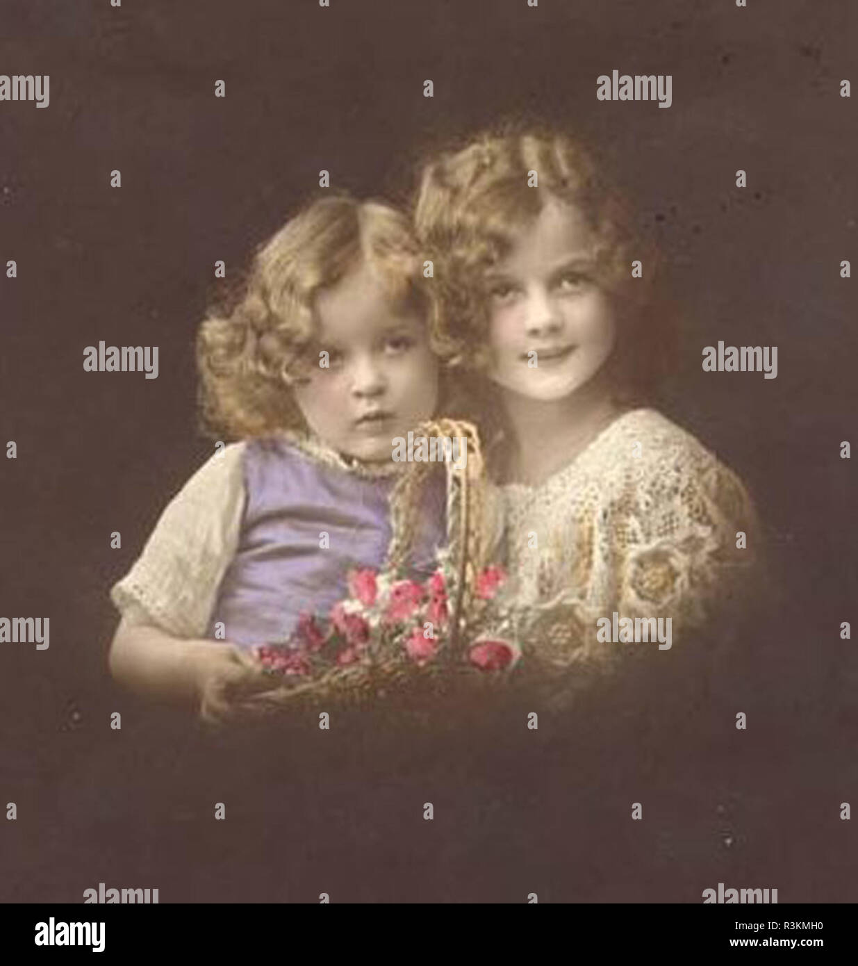 vintage victorian artistic image featuring children Stock Photo - Alamy