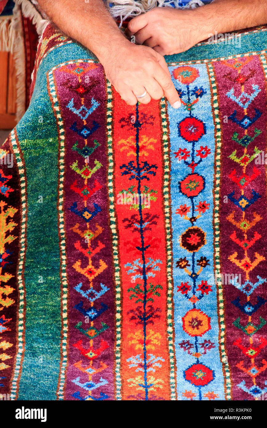 Rug weaving turkey hi-res stock photography and images - Alamy