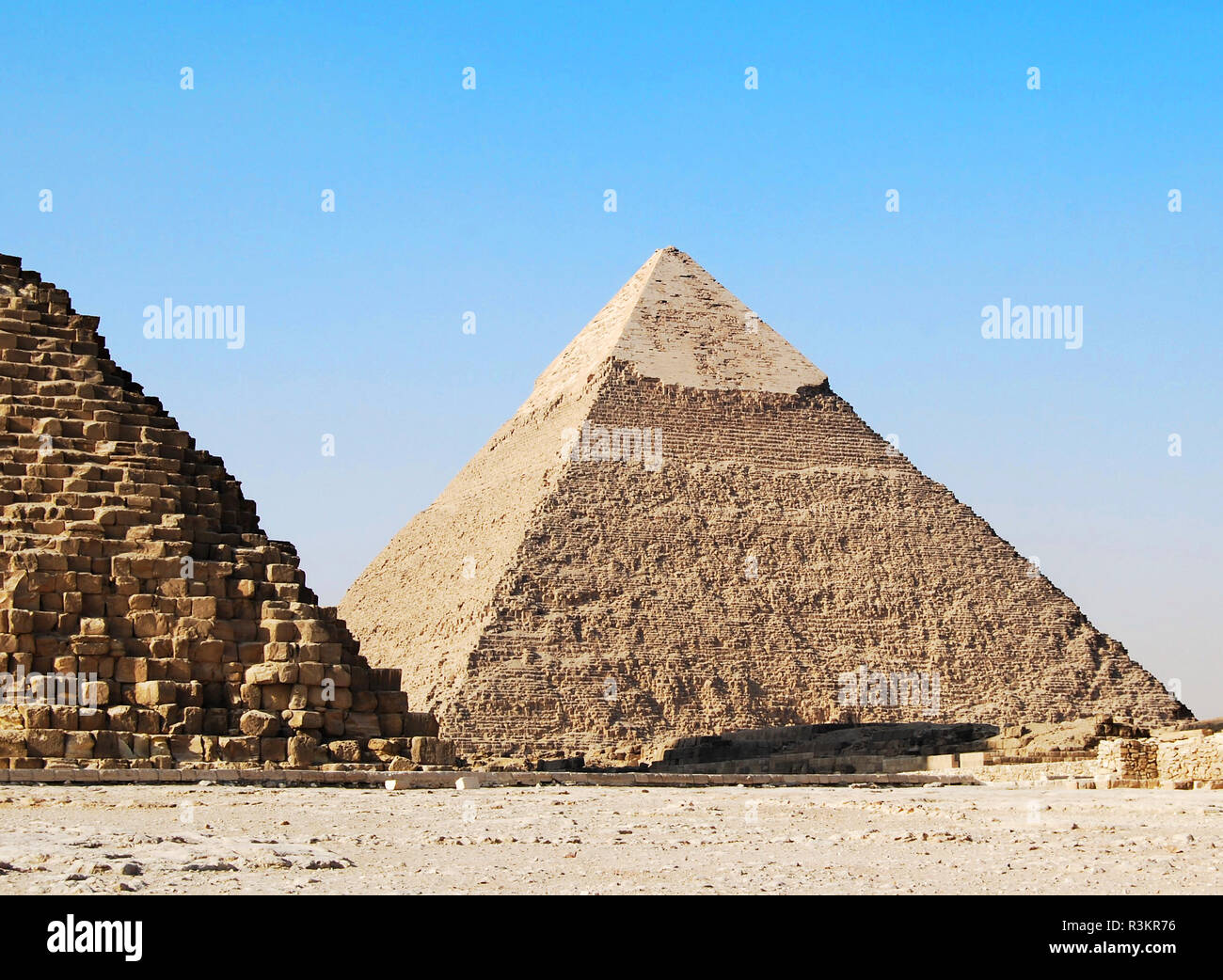 the pyramids of giza Stock Photo - Alamy