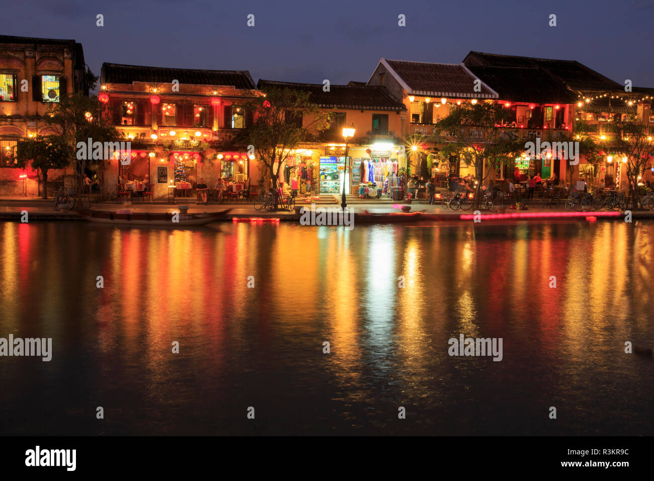 Bach dang river hi-res stock photography and images - Alamy