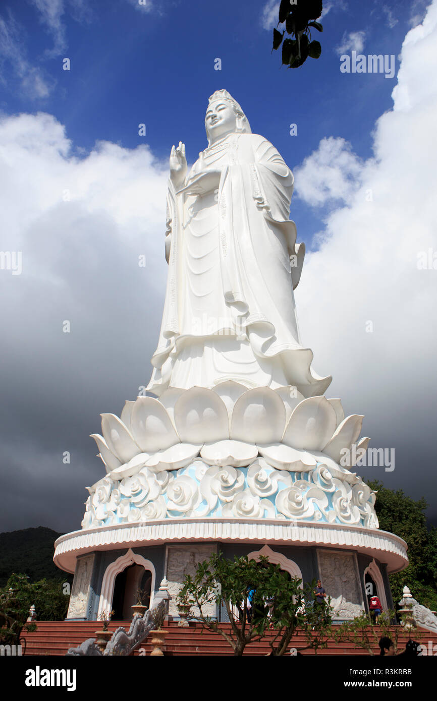 Lady Buddha Da Nang Vietnam High Resolution Stock Photography and ...