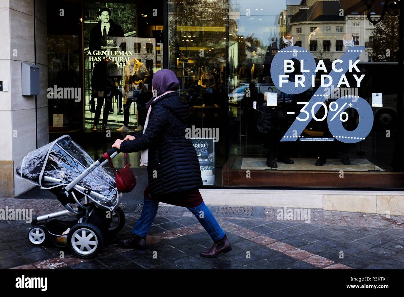 Brussels, Belgium. 23rd Nov. 2018. Sales and reductions signs seen ...
