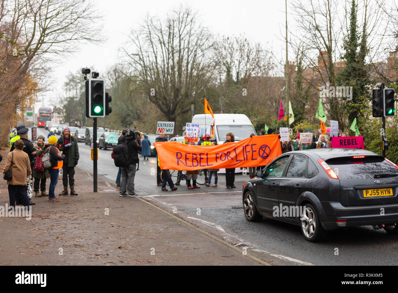 Oxford extinction rebellion oxfordshire hi-res stock photography and ...