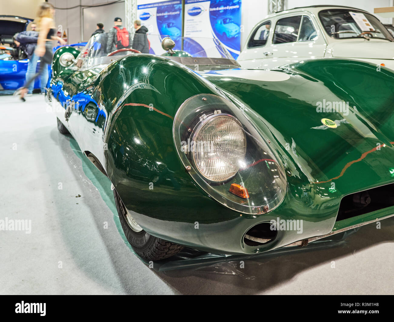 The white lotus serie hi-res stock photography and images - Alamy