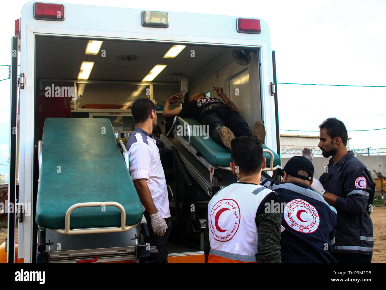 Gaza, Palestine. 23rd Nov, 2018. Palestinian Red Crescent Society (PRCS ...