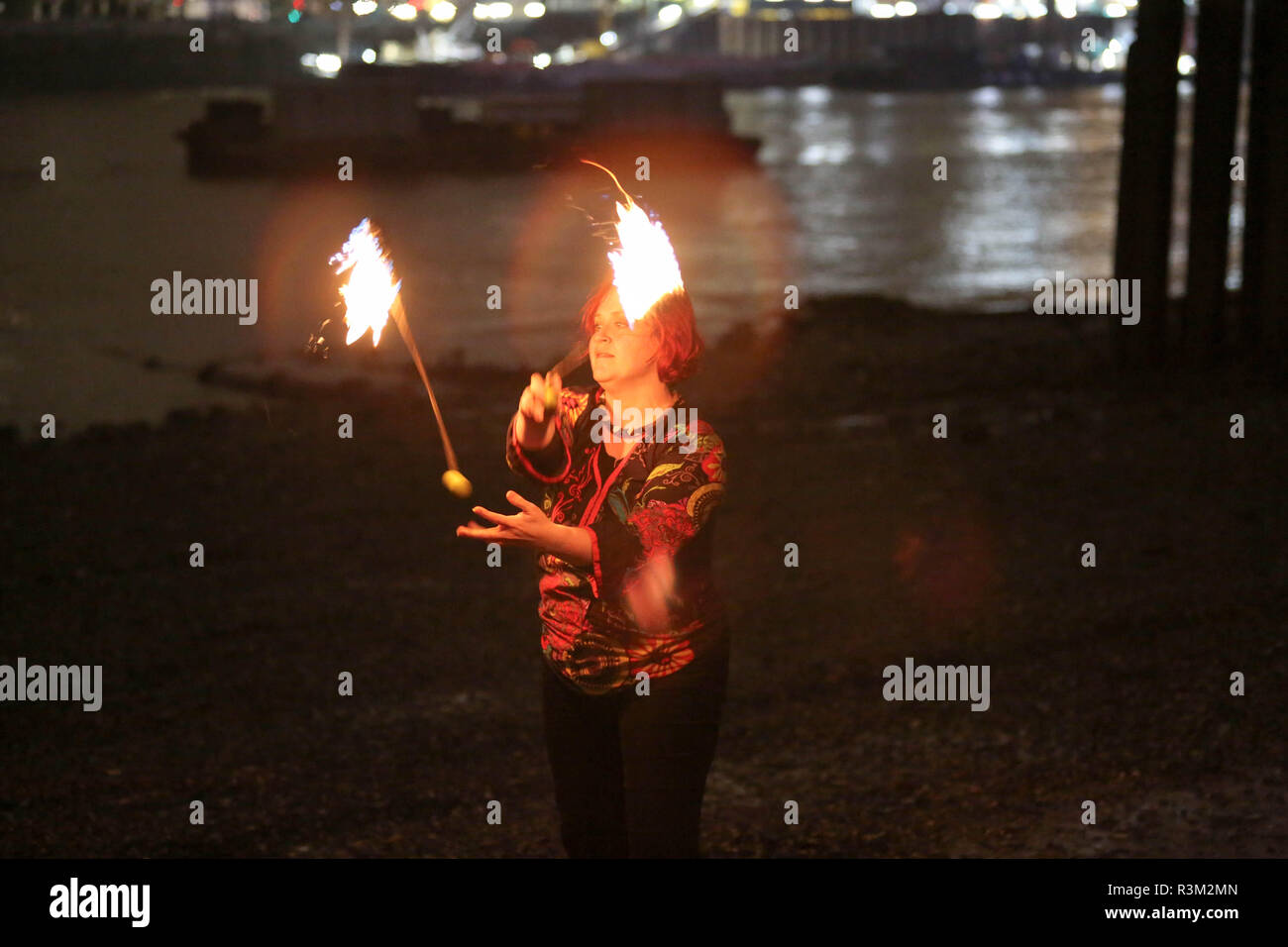 London fire spinners hi-res stock photography and images - Alamy
