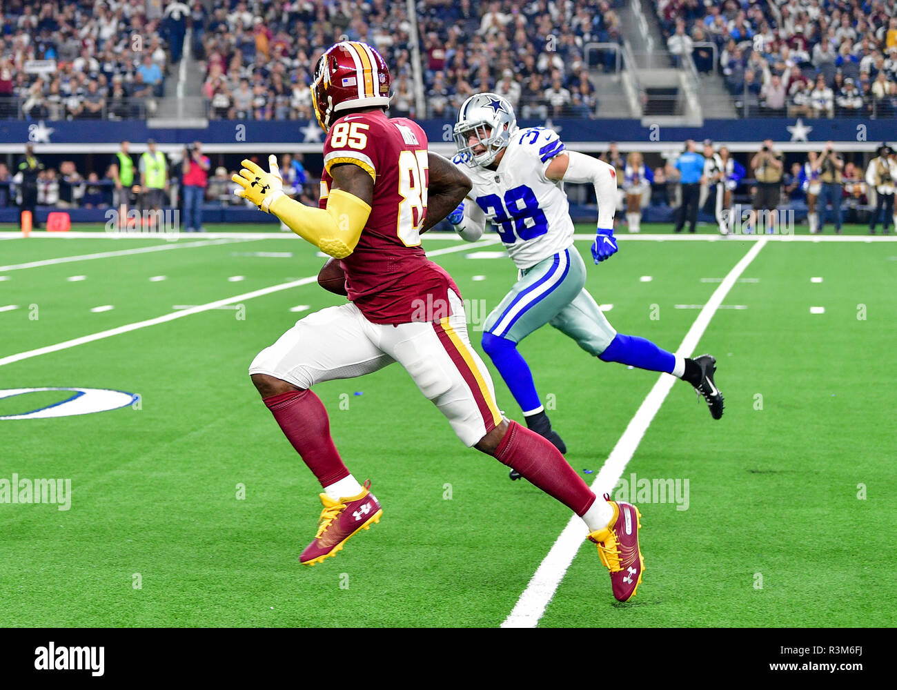 November 22, 2018:.Washington Redskins tight end Vernon Davis (85 ...