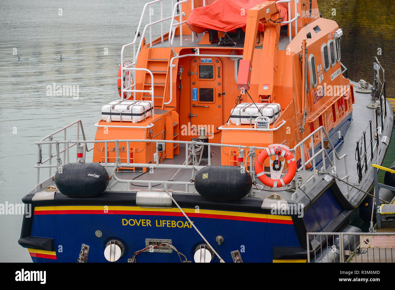 Lifeboat dover hi-res stock photography and images - Alamy