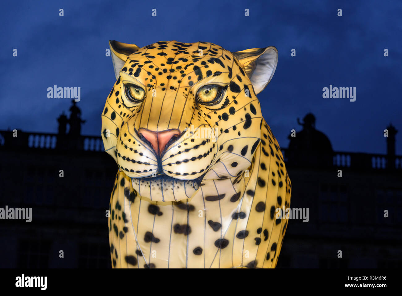 Longleat safari park winter hi-res stock photography and images - Alamy
