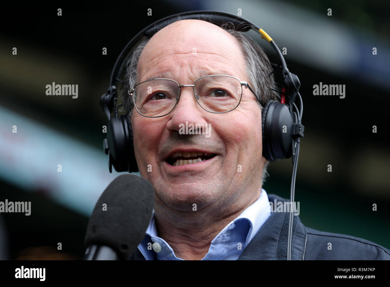 Bbc rugby commentator ian robertson hi-res stock photography and images ...