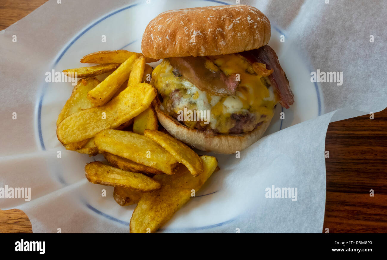 Cheeseburger with fries Stock Photo - Alamy