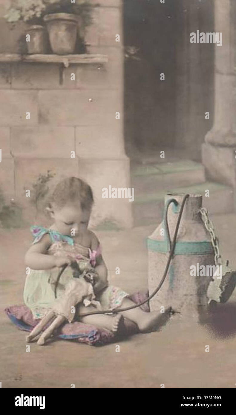 vintage victorian image of a child Stock Photo - Alamy