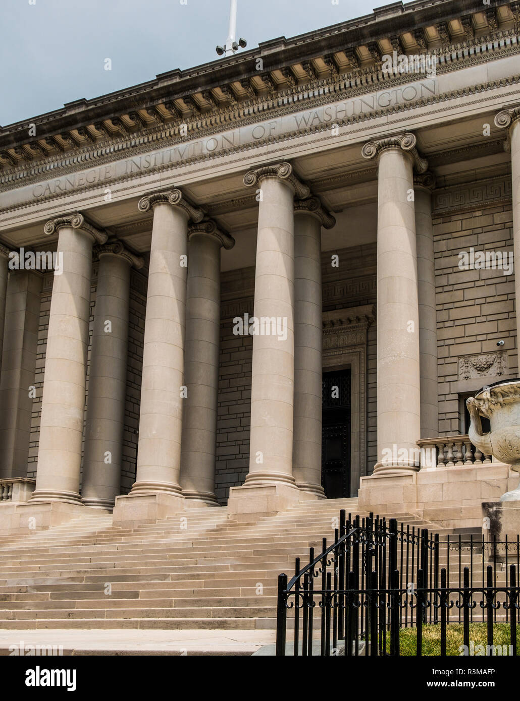 Washington, neoclassical style building Stock Photo - Alamy