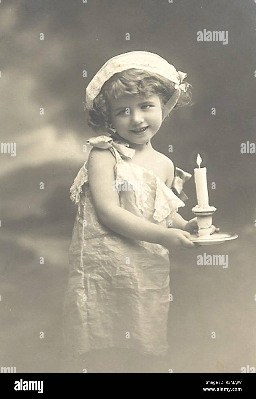 vintage victorian image of a child Stock Photo - Alamy