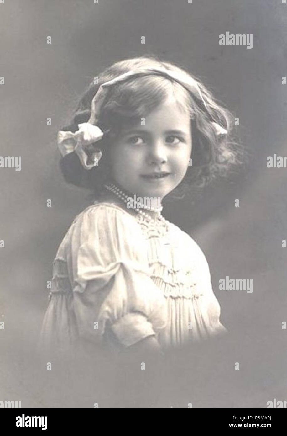vintage victorian image of a child Stock Photo - Alamy