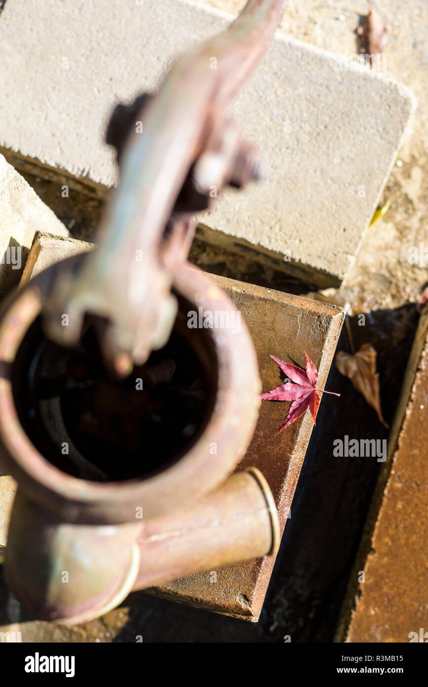 Hand water pump hi-res stock photography and images - Alamy