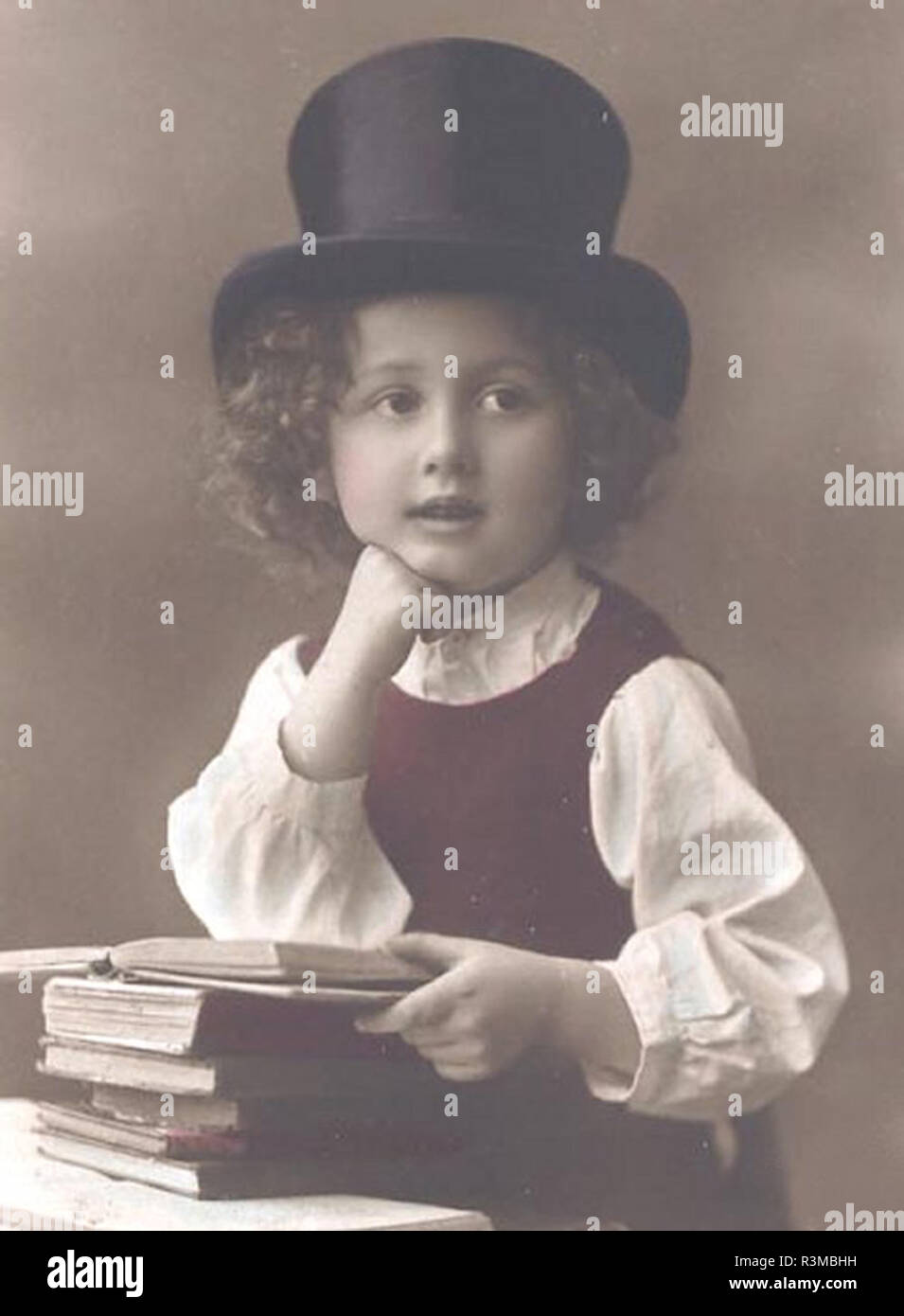 vintage victorian image of a child Stock Photo - Alamy