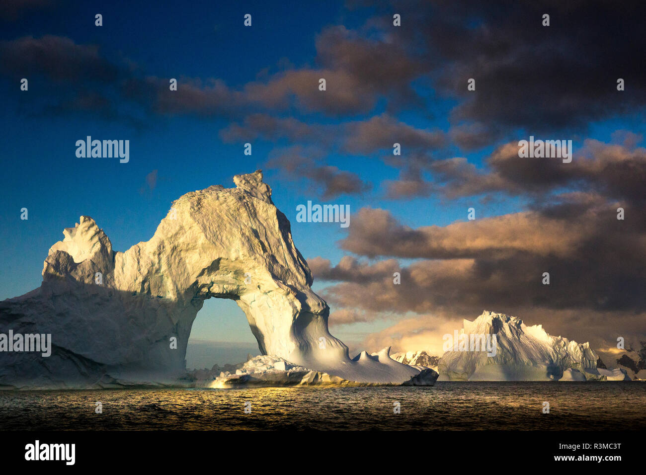 Iceberg arch in antarctic hi-res stock photography and images - Alamy