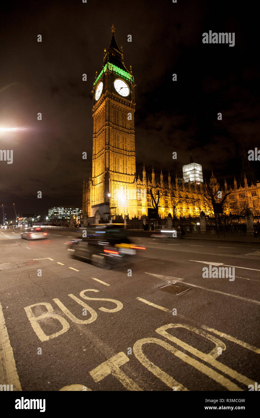 Big Ben Clock Tower at night, London UK Stock Photo - Alamy