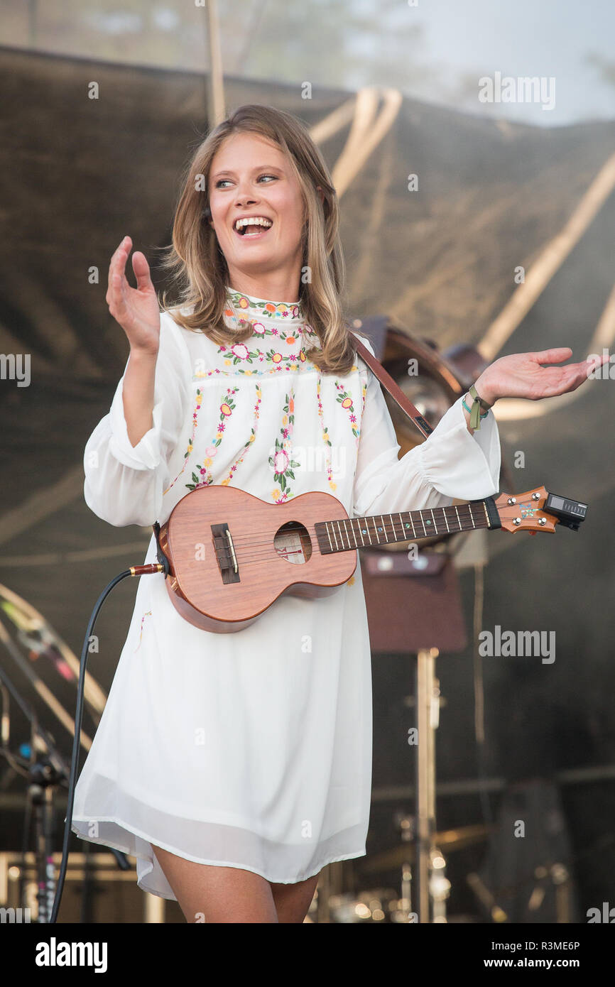 Julia pietrucha hi-res stock photography and images - Alamy