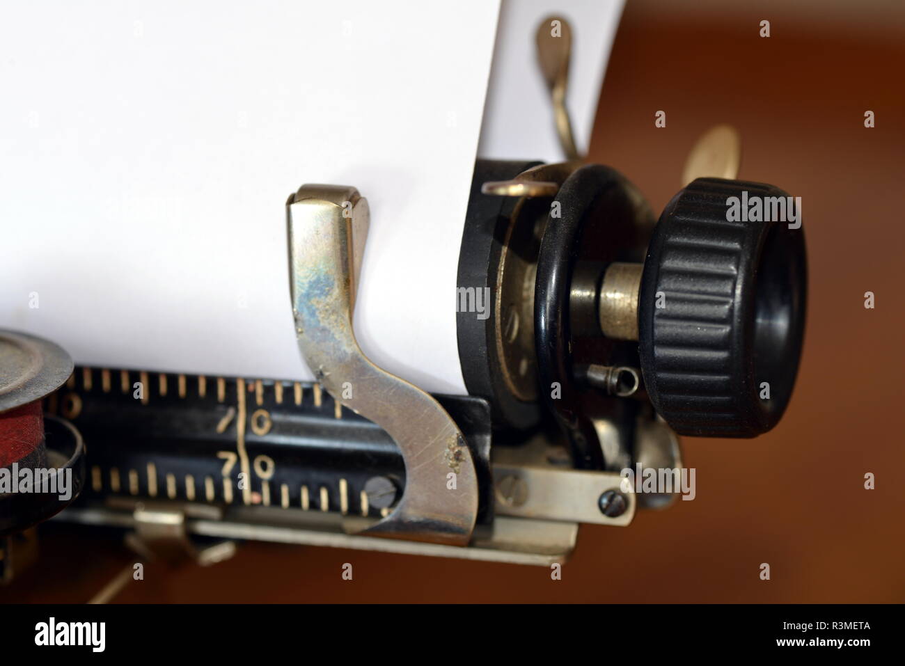 mechanics of an old typewriter Stock Photo - Alamy