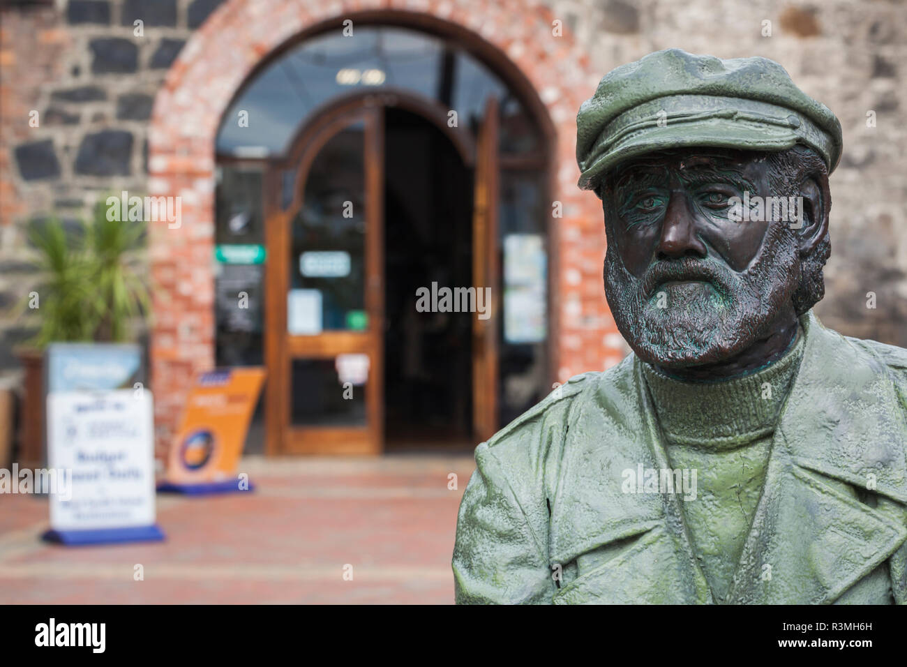 Captain henry cain hi-res stock photography and images - Alamy