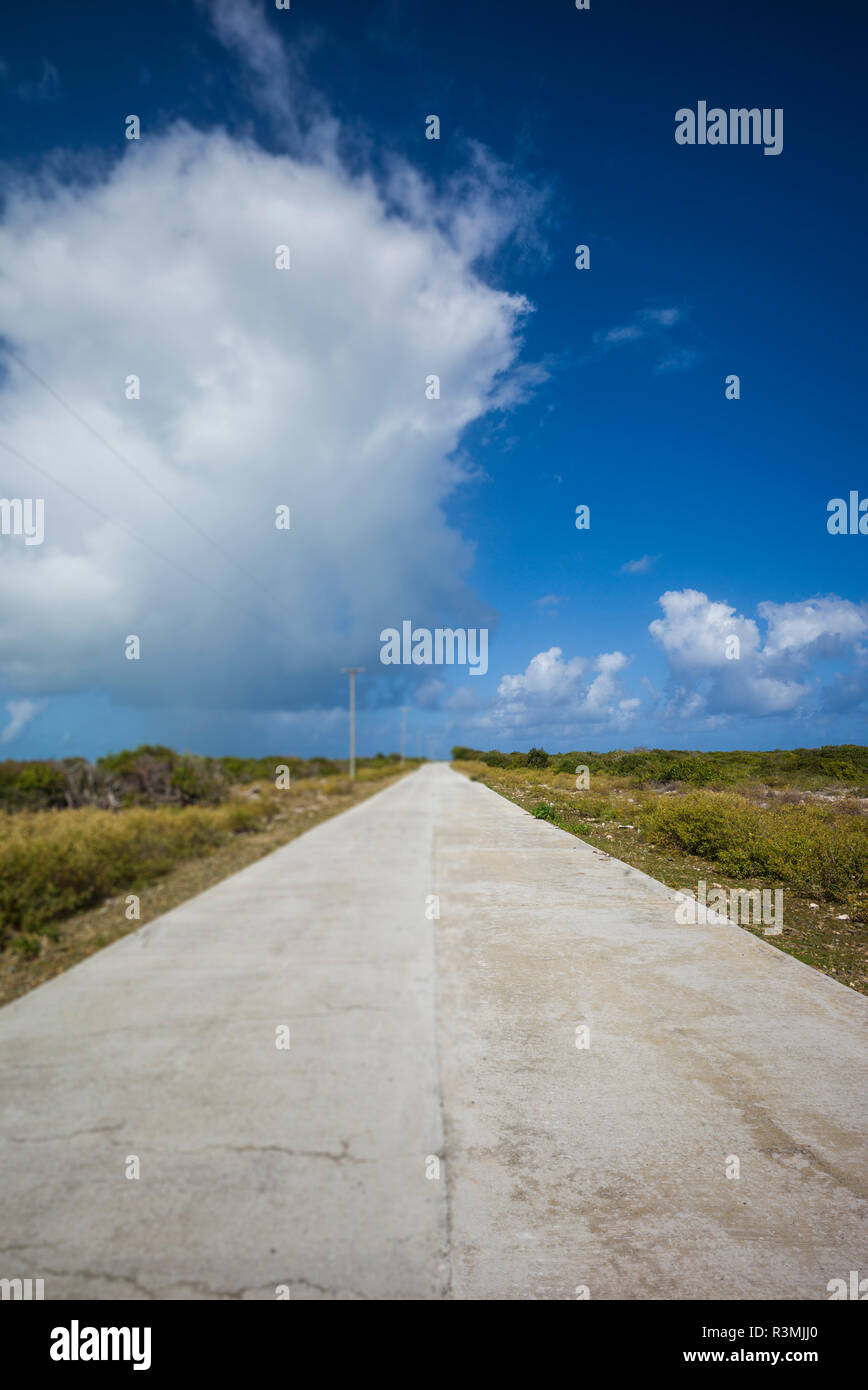 Paved island road hi-res stock photography and images - Alamy