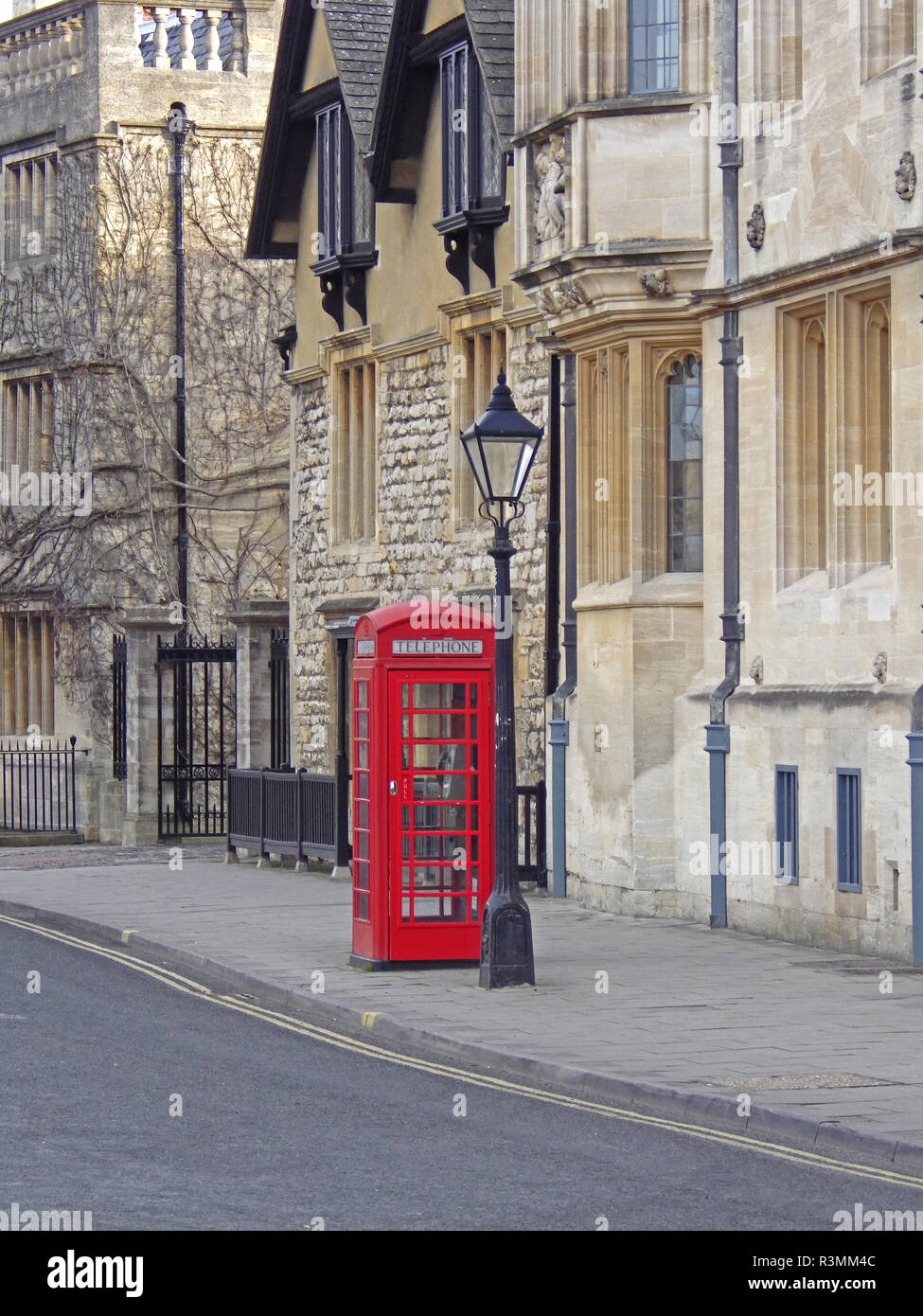typical English red phone box or booth in Oxford city centre in St ...