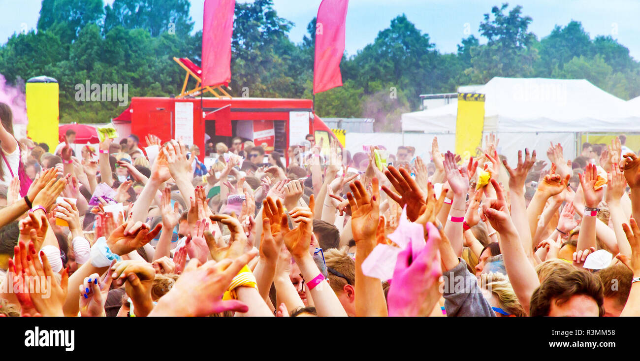 holi festival fun Stock Photo - Alamy
